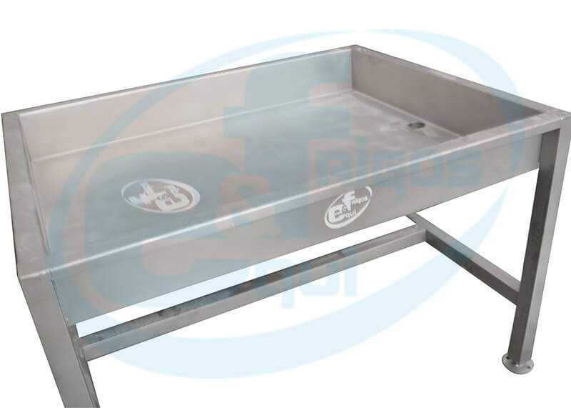 TABLES FOR RECEPTION OF VISCERAS OR CHICKEN – Equifrigos